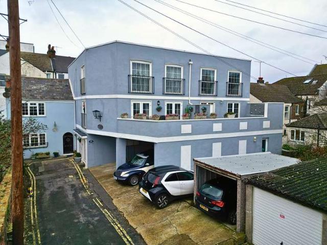 2 Bedroom Property