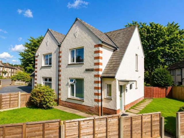 2 Bedroom Property