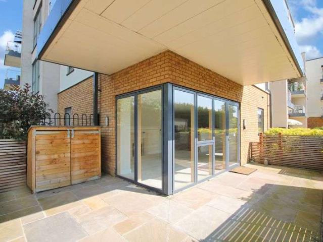 2 Bedroom Property