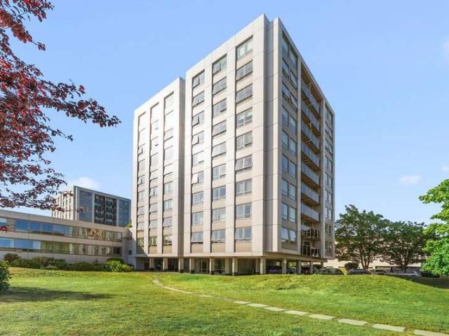 2 Bedroom Property