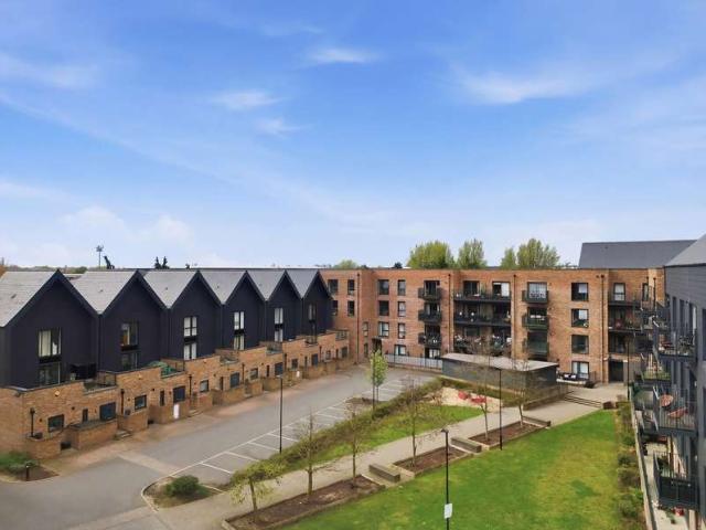 2 Bedroom Property