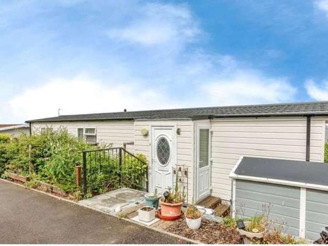 2 Bedroom Property