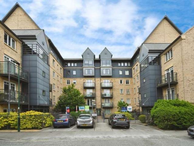 2 Bedroom Property