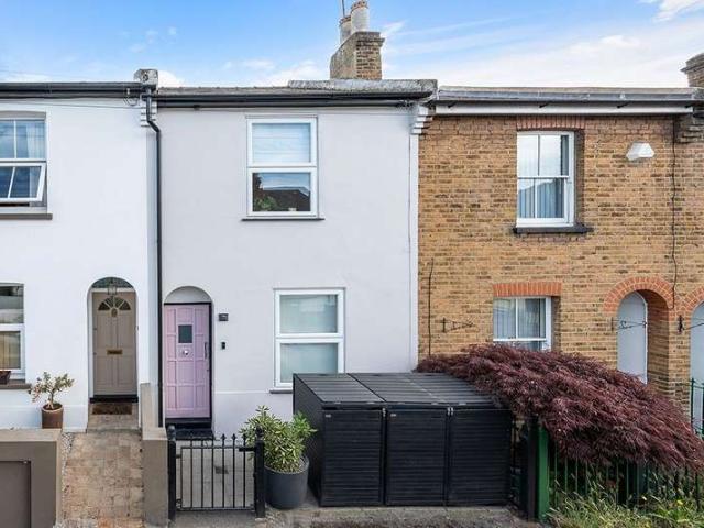 2 Bedroom Property