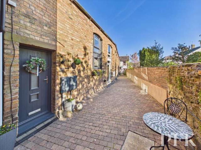 2 Bedroom Property
