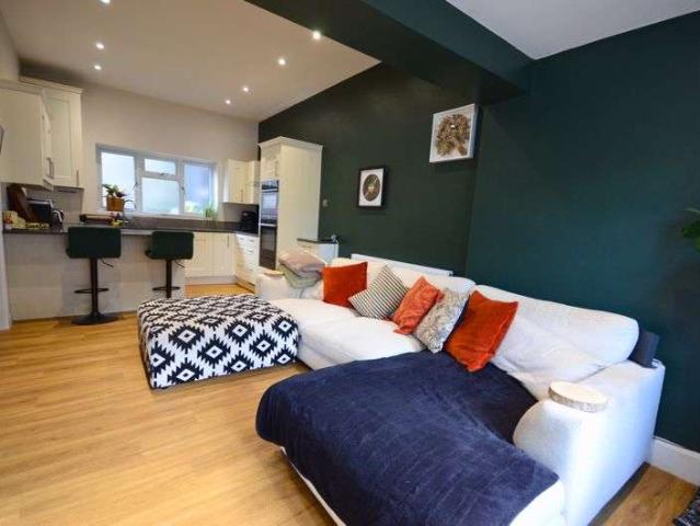 2 Bedroom Property