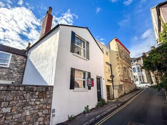 2 Bedroom Property