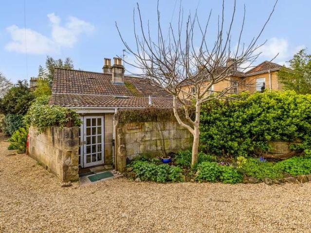 2 Bedroom Property