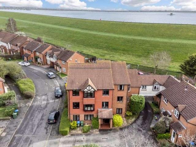 2 Bedroom Property
