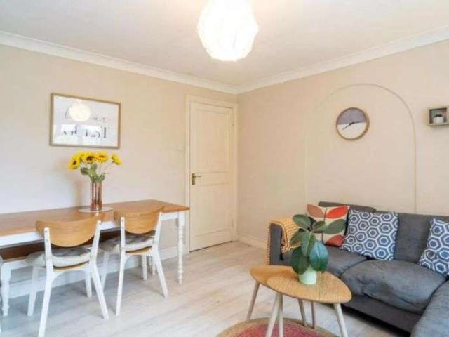 2 Bedroom Property