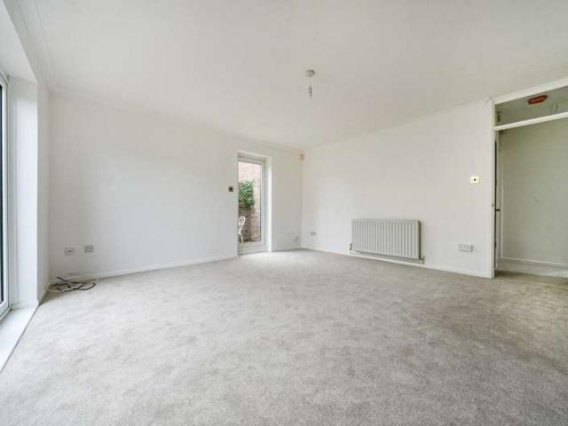 2 Bedroom Property