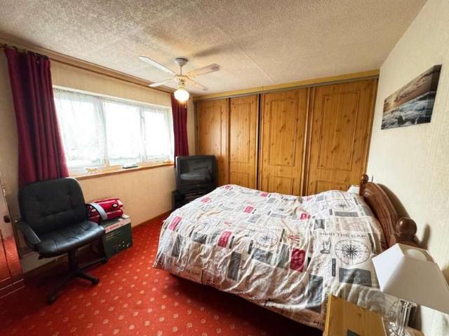 2 Bedroom Property