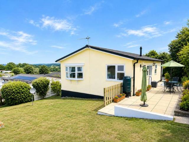 2 Bedroom Property