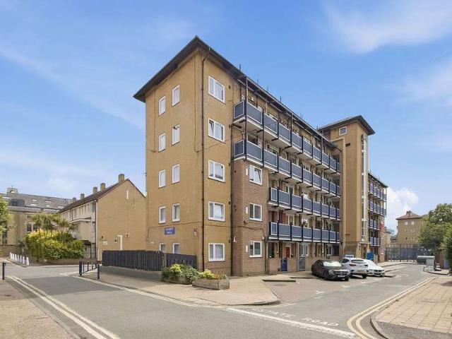 2 Bedroom Property