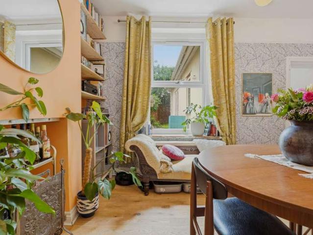 2 Bedroom Property