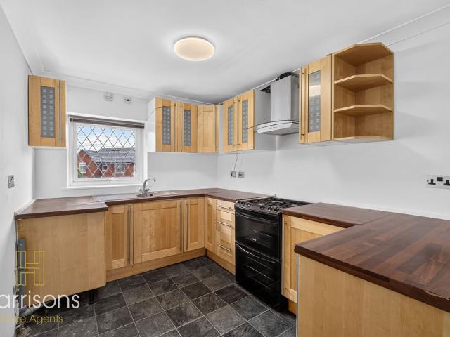 2 Bedroom Property For Rent Etherstone Street, Leigh