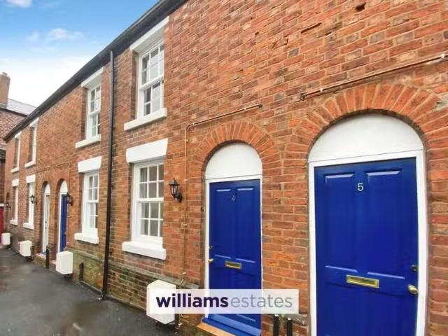 2 bedroom property for rent in Chester Street, Mold, CH7