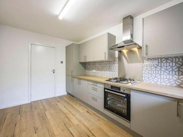 2 bedroom property for rent in Clumber Crescent South, Nottingham, NG7
