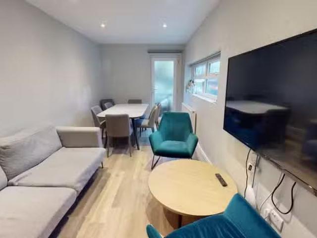 2 bedroom property for rent in Fishponds Road, Eastville, BS5