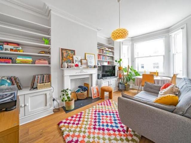 2 bedroom property for rent in Handforth Road, Oval, London, SW9