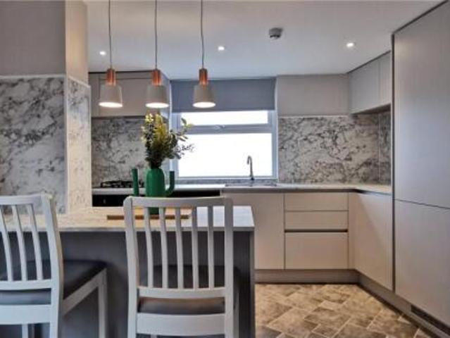 2 bedroom property for rent in High Road, WILLESDEN, NW9