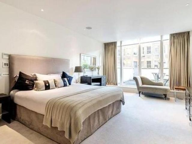 2 bedroom property for rent in Imperial House, W8