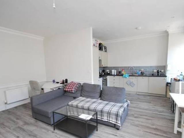 2 bedroom property for rent in Milsom Street Bath BA1