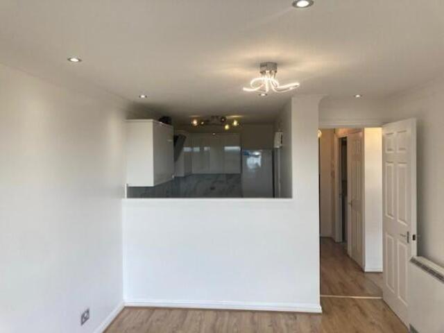 2 bedroom flat for rent in Milton Keynes MK9 2PS, MK9