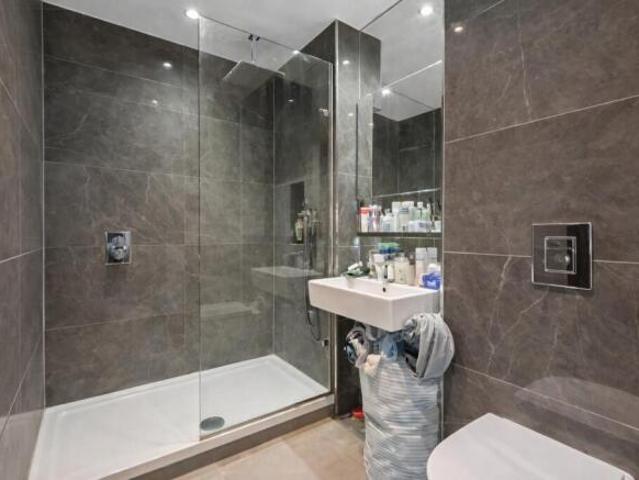 2 bedroom property for rent in Sophora House, 342 Queenstown Road, SW11