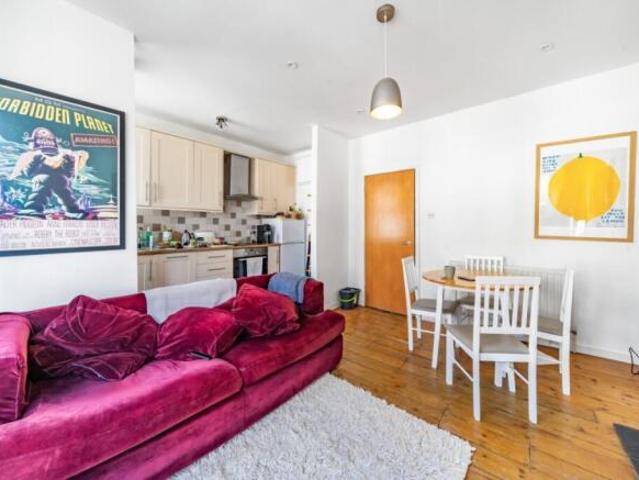 2 bedroom property for rent in Saltoun Road, London, SW2