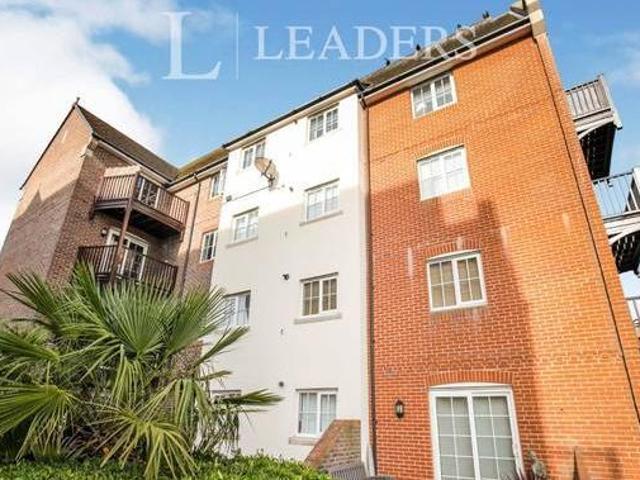 2 bedroom property for rent in Santos Wharf BN23