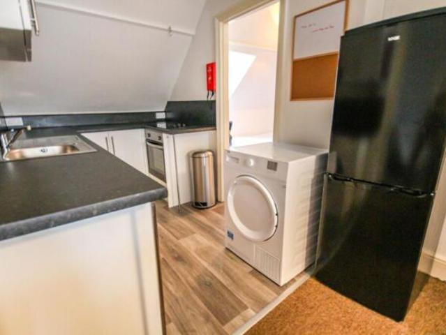 2 bedroom property for rent in Queens Park Gardens, Bournemouth, BH8