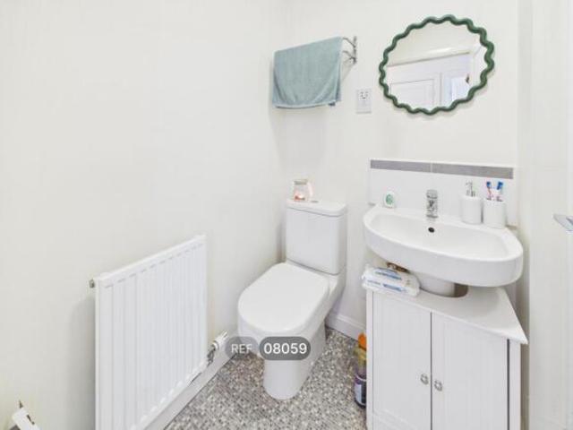 2 bedroom property for rent in Runnymede Lane, Kingswood, Hull, HU7 3AD, HU7