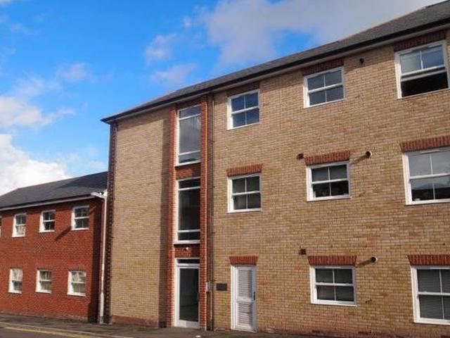 2 bedroom property for rent in Town Centre TA1