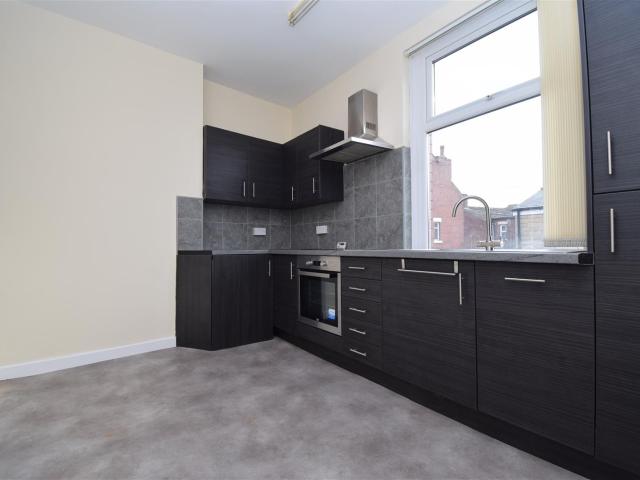 2 Bedroom Property For Rent Illingworth Street, Ossett