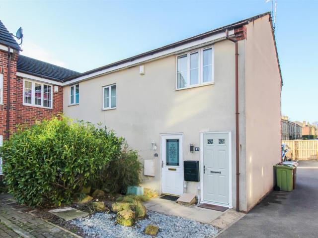 2 Bedroom Property For Rent Woodhead Close, Ossett