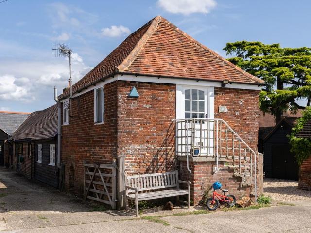 2 bedroom property for sale