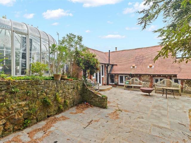2 bedroom property for sale