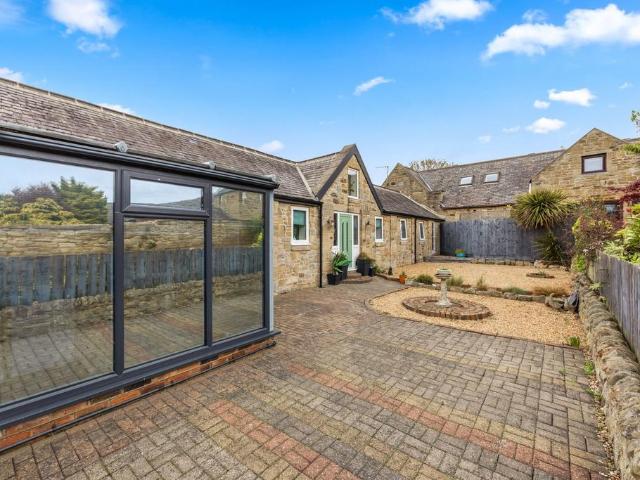 2 bedroom property for sale