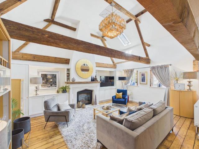 2 bedroom property for sale