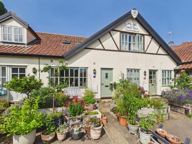 2 bedroom property for sale