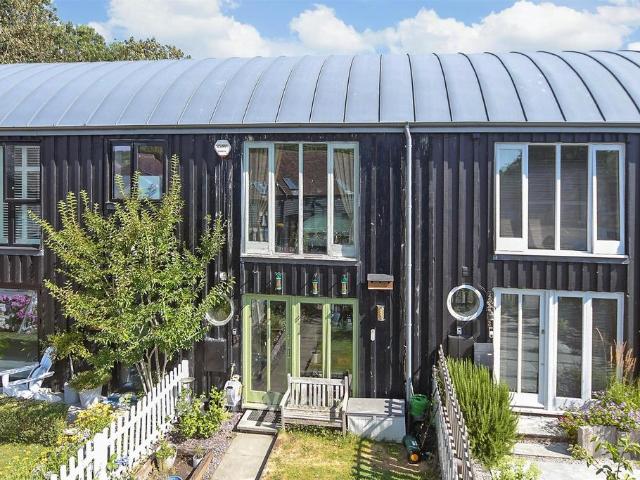 2 bedroom property for sale