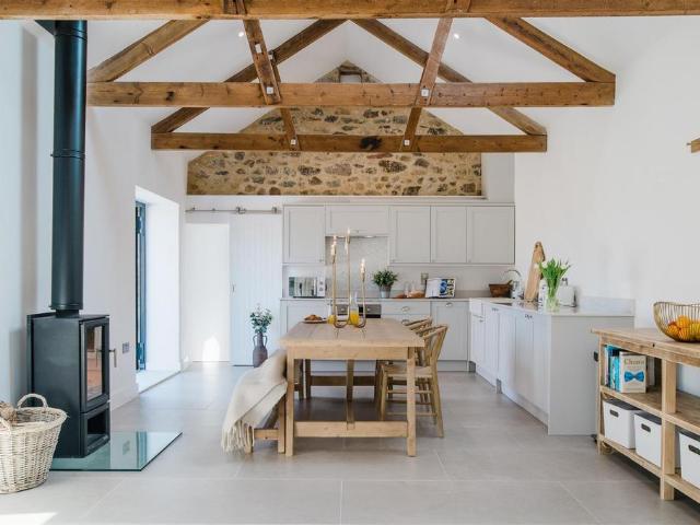 2 bedroom property for sale