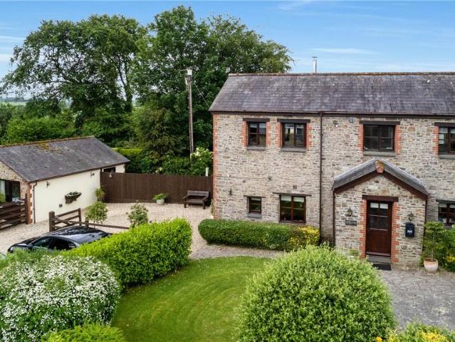 2 bedroom property for sale