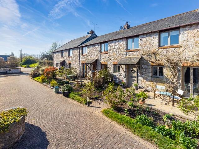 2 bedroom property for sale