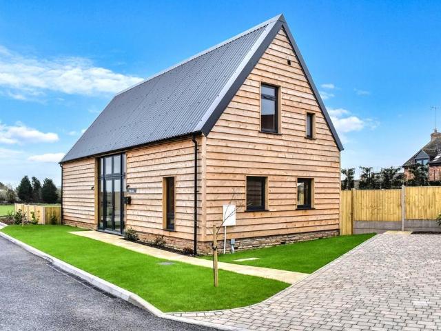 2 bedroom property for sale