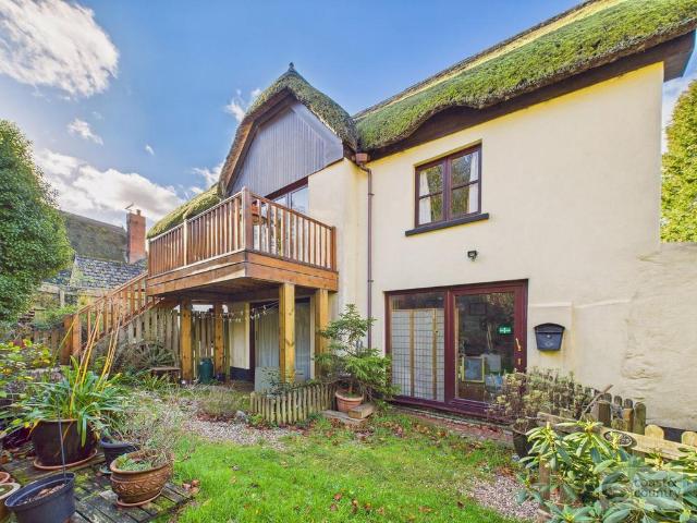 2 bedroom property for sale