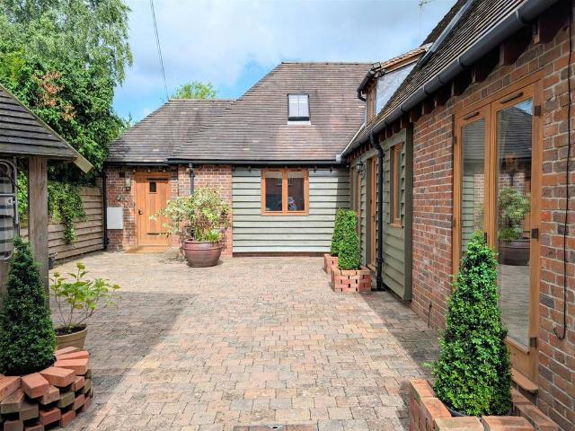 2 bedroom property for sale