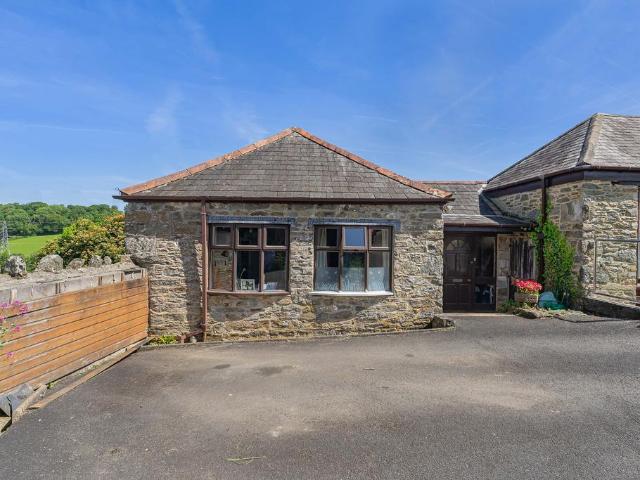 2 bedroom property for sale