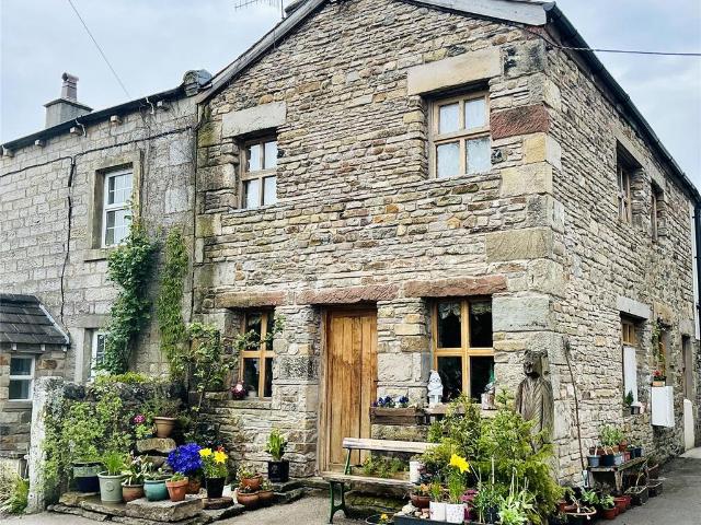 2 bedroom property for sale